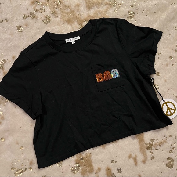 Love &. Lazy Days | Tops | Nwt Black Crop Tshirt Front Pocket Boo ...